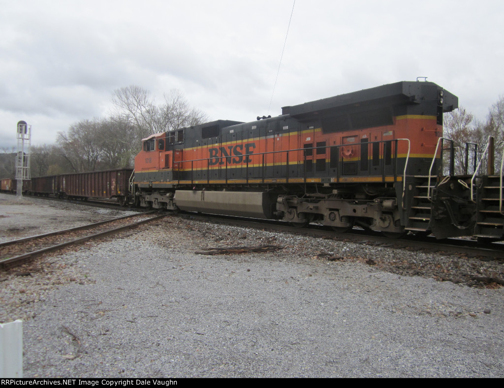 BNSF 1018